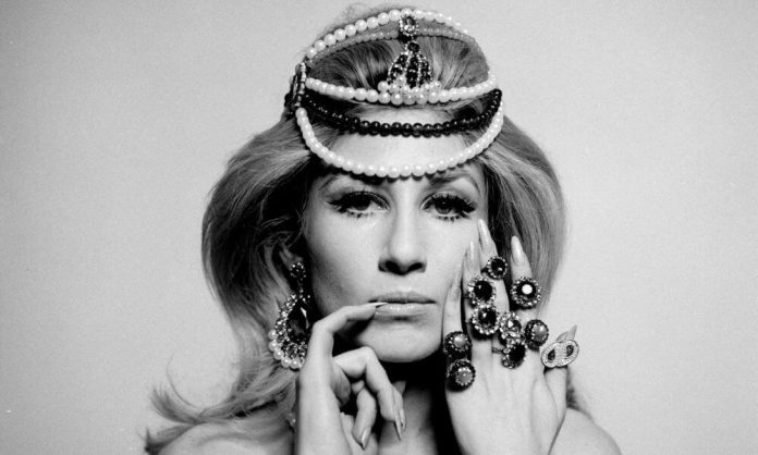 Warhol Superstar Jane Holzer Net Worth, Bio, And Career! - UNPLUGG'D"